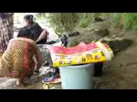 Ngintip Cewek Cantik Mandi Di Kali Aksi Unik YouTube