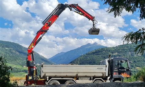 Nos Camions Grue Crans Montana H P Forst Rey Frédéric Sa