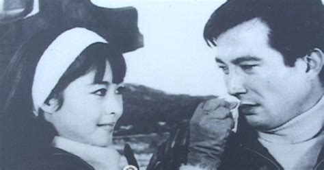 전양자 젊은시절 모습 쌍꺼풀 했다 새삼 눈길