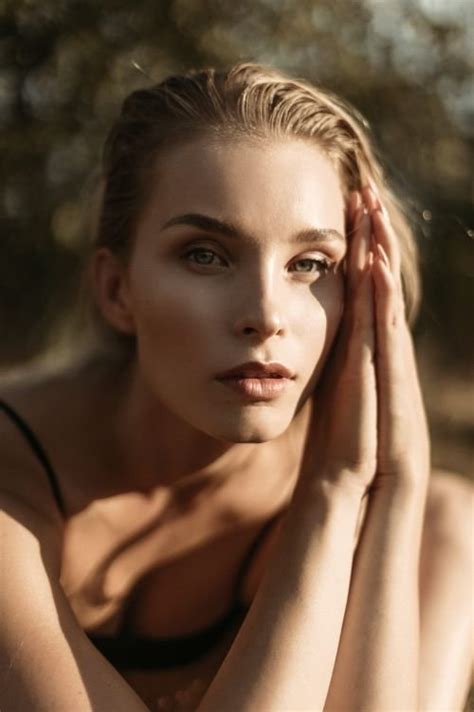 Feature Spotlight Emmi Iida — Music Musings And Such