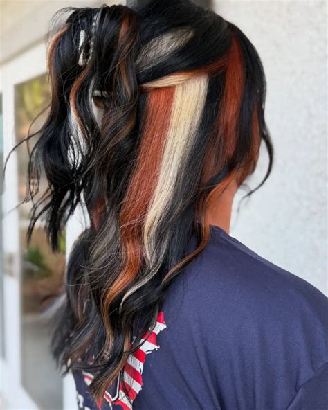 Calico Hair Color Hairstyles 2025 With Chunky Highlights Bangs Red