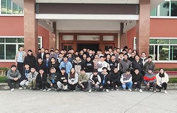 班级风采 java教程 嵌入式应用开发培训 html 培训学校