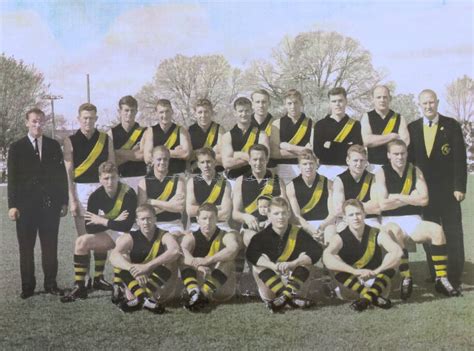 Collingwood Great And Albury Premiership Coach Murray Weideman Dies Aged 85 The Border Mail