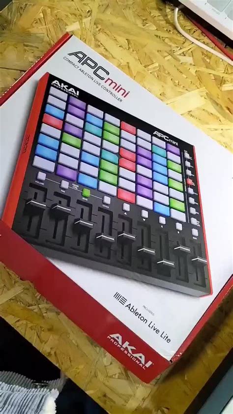 Akai Professional Apc Mini Mk2 Controlador Midi Usb Color Negro Envío Gratis