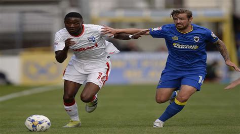 Midfielder Emmanuel Osadebe Joins Cambridge United Following His
