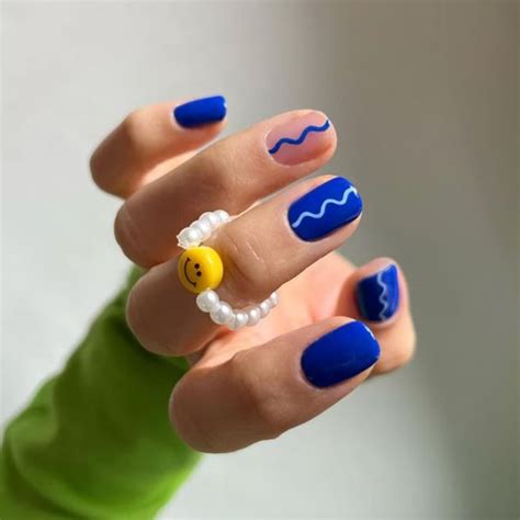 Mastering The Minimalist Nail Trend A Chic And Simple Guide