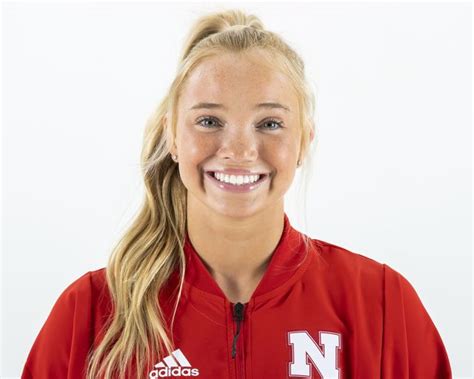 Emma Simpton All Around Nebraska Cornhuskers Nil Profile Opendorse