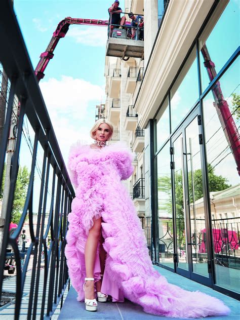 Daniela Ciocanu „episoade Din Viața Mea” Red By Rodica Ciorănică