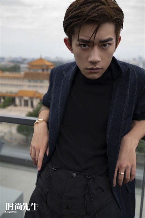 ปักพินโดย V9999 ใน Jackson Yee สามีในอนาคต