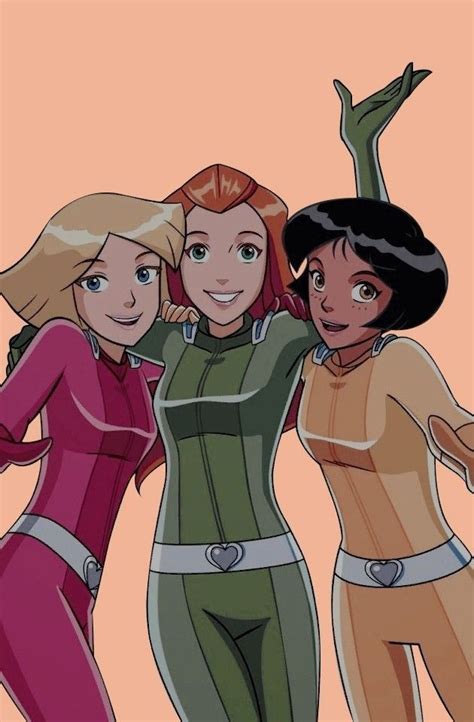 Pinterest Female Cartoon Characters Clover Totally Spies Totally Spies
