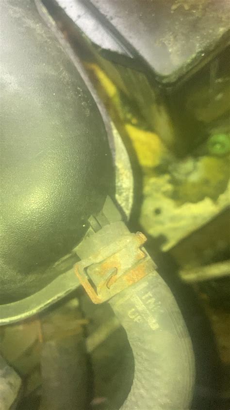 Am I using the quick disconnect tool wrong? : r/MechanicAdvice