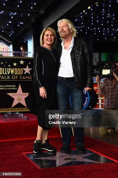 10 Hot Sexy Joan Templeman Bikini Pics