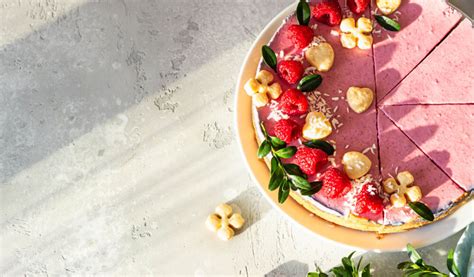 Raspberry Mousse Pie