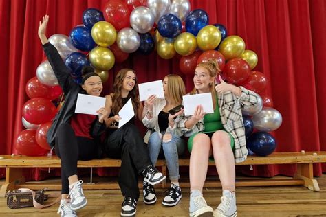 Picture Special Gcse Results Are Opened At Huxlow Academy In
