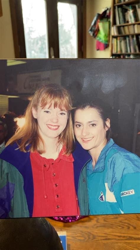 Pin By Nathaly Bravo On Nadia Comanecci Nadia Comaneci Jockey Vaporwave