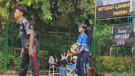 Classmeet Volleyball Xi 1 Vs Xi 3 Sman 4 Bojonegoro Set 1 Youtube