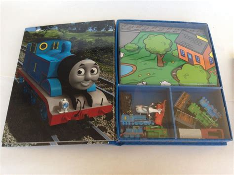 New Thomas And Friends My Busy Book And Dvd 12 Figurines Playmat