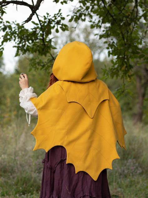 Hooded Cape Maple Whimsical Woollen Cape Fantasy Cape Leaf Shaped Short Cape Hobbit