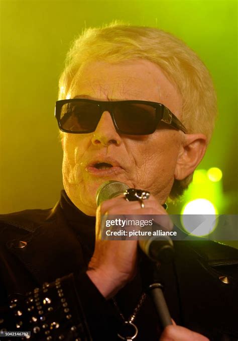 Singer Heino Performs On The Stage Of Große Freiheit 36 In Hamburg