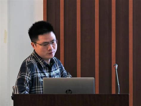 药学院邀请著名学术新媒体矩阵创始人刘盼博士作新媒体与科研诚信专题培训 南开大学药学院