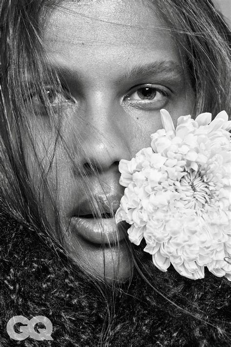 Stromae Presenta Un Look De Cabello Largo En La Portada De La Edición