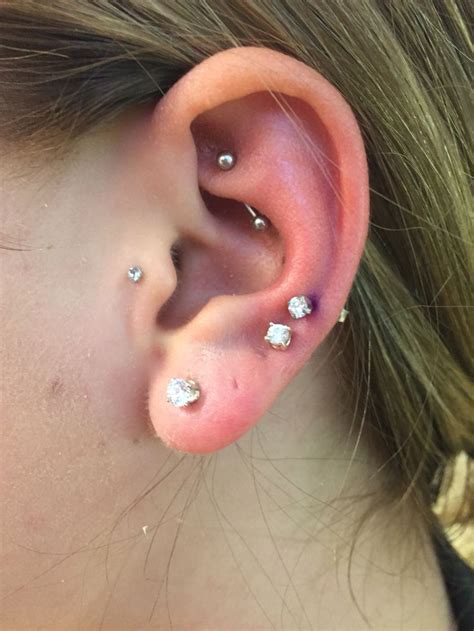 Right After Getting My 5th Lobe Piercing Ear Lobe Piercings Diy