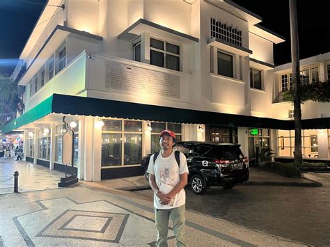 Hotel Yamato Sosok Mayor Daud Umar Dalam Pertanyaan Kendali Id Kabar Orang Biasa