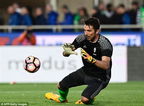 Gianluigi Buffon Lauds Kylian Mbappe As Incredible Daily Mail Online