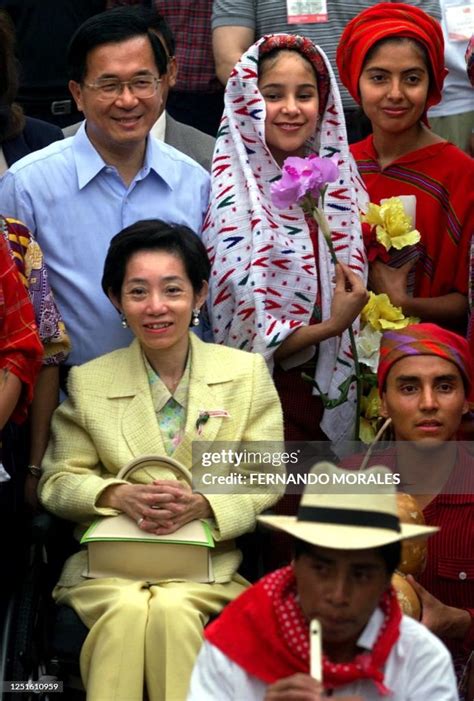 Taiwanese President Chen Shui Bian And Wife Wu Shu Chen Pose With