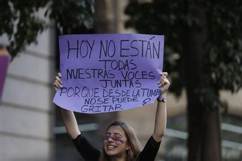 Suman 900 Mujeres Asesinadas En Lo Que Va Del Año En El País Antena