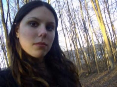 【閲覧注意】とある美少女は ”たき火” により身体の約75％を・・・ ポッカキットポッカキット