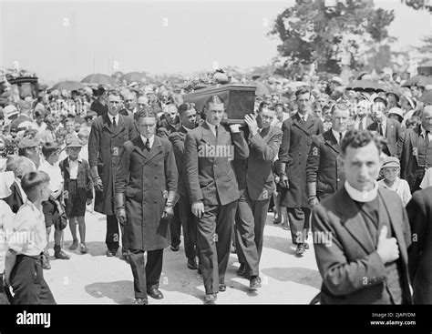 Pallbearers Carrying The Coffin Of Cricketer Archie Jackson Ca 1933