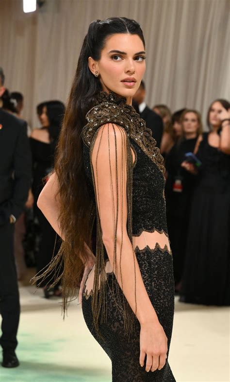 Met Gala Kendall Jenner Cleavage Braless Hot Celebs Home