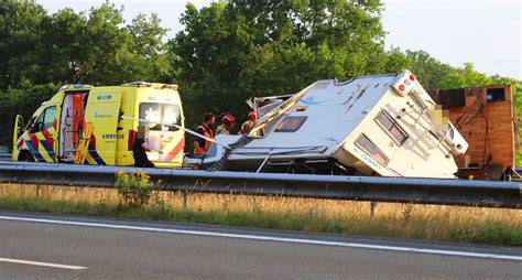 Zwaar Ongeval Met Camper Op Snelweg Meerdere Gewonden 112 Nieuws