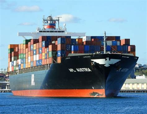 Ts Lines Sells More Box Ships In Fleet Revamp Ahead Of Newbuild