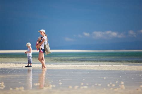Have A Perfect Beach Day At Manatee Public Beach