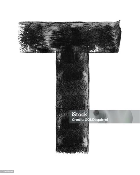 서로 수직으로 연결된 두 개의 직선은 함께 연결되어 큰 글자 T 눈에 보이는 더러운 세부 사항과 많은 부정과 백서 배경에 격리 된 창조적 인 원래의 손으로 그린 기호 벡터