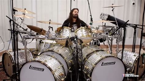 Former Slipknot Drummer Pays Tribute To Alex Van Halen In Cayman