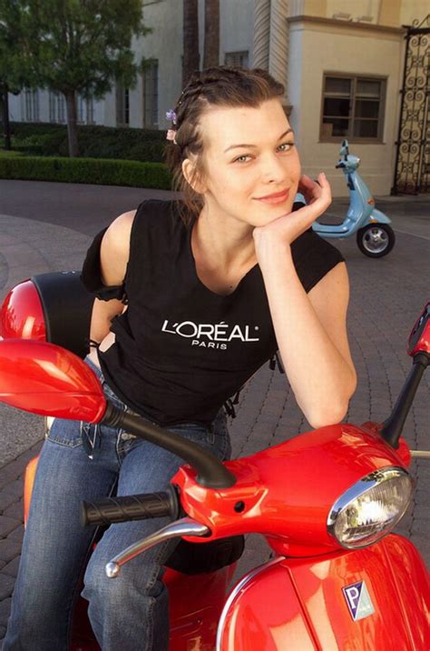 Pin En Girls On Scooters