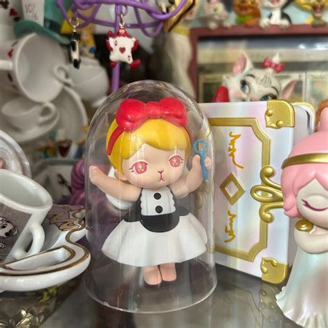 特價 出清 Popmart 泡泡瑪特 正版 Bunny 魔法世界 童心 系列 盲盒 熱款 朵拉 Pop Mart 邦妮 書籍、休閒與玩具 玩具、公仔、桌遊在旋轉拍賣