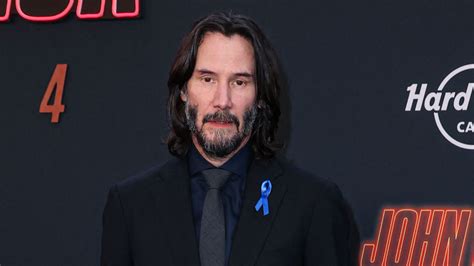 Keanu Reeves Retrouve Son Premier Amour Buzznews