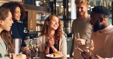 Introverts Who Learned To Fake Extroversion Share These 9 Distinct