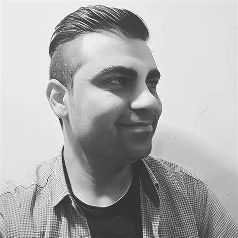 Hossein Hossein Saadati67 On Threads