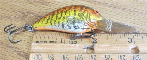 Screw Tail Bomber Model A Perch Pattern Knock Rattle Crankbait Lure