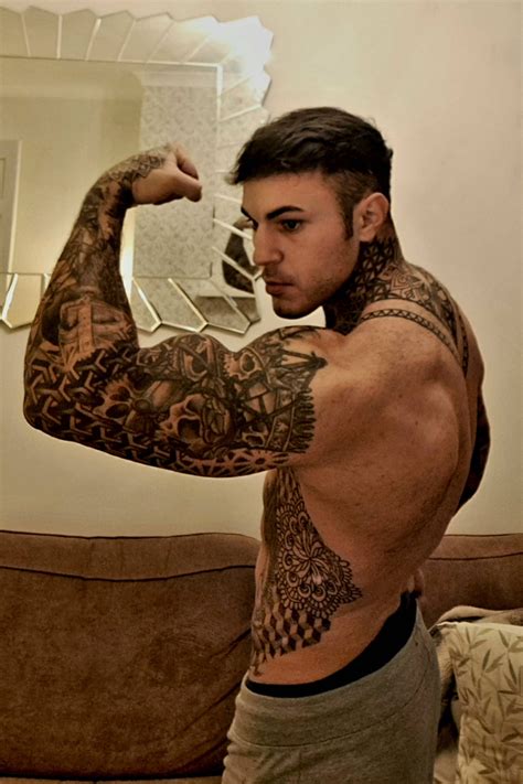 Lemme Squeeze You Bro Rmalebiceps