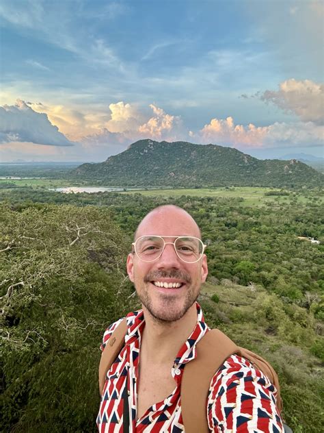 De Reizen Van Acteur Justus Van Dillen Alex Van Dertigers Reisjevrijnl