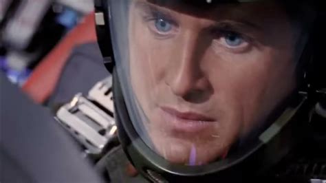 《绝密飞行》你能想到这是15年前的电影吗？2 Youtube