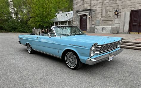 Ford Galaxie 500