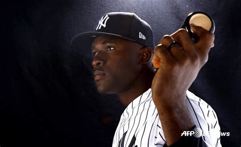 한화 Nyy 최고 유망주였던 외야수와 손 잡나 美 유명 기자 확인 신구장 1호 외인타자 유력