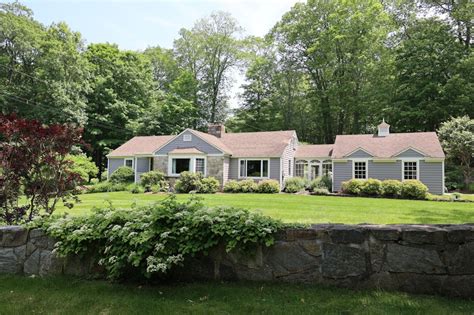 172 Gallows Hill Road Redding Ct 06896 Presented By Laura Ancona